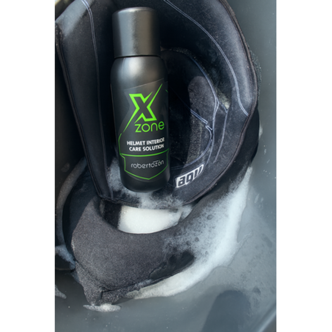 Υγρό καθαριστικό εσωτερικού κράνους Xzone 300ml - MotoRAID