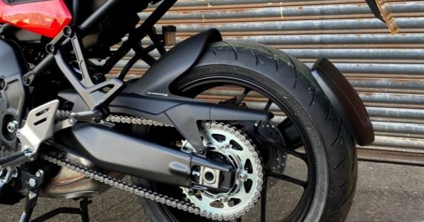 Φτερό πίσω τροχού Pyramid Yamaha Tracer 9/GT/GT+ μαύρο ματ - MotoRAID